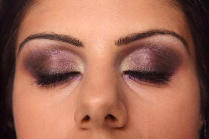 How to Apply Eye Shadow | Geniusbeauty