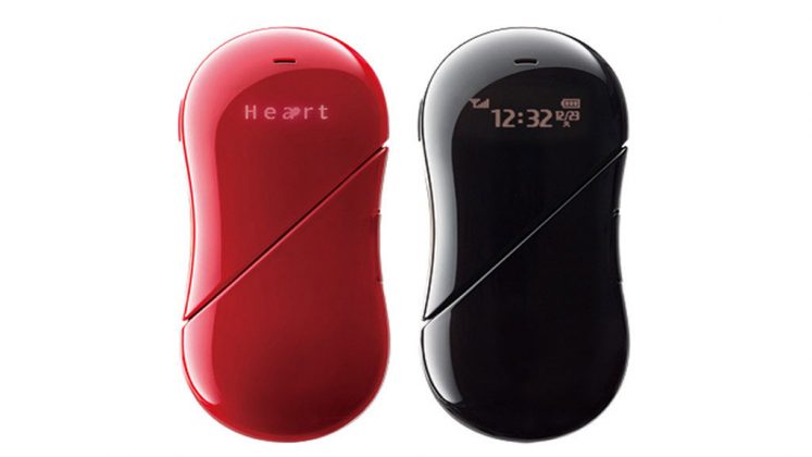 Heart-Shaped Smartphones Heart 401AB for the Valentine’s Day | Geniusbeauty