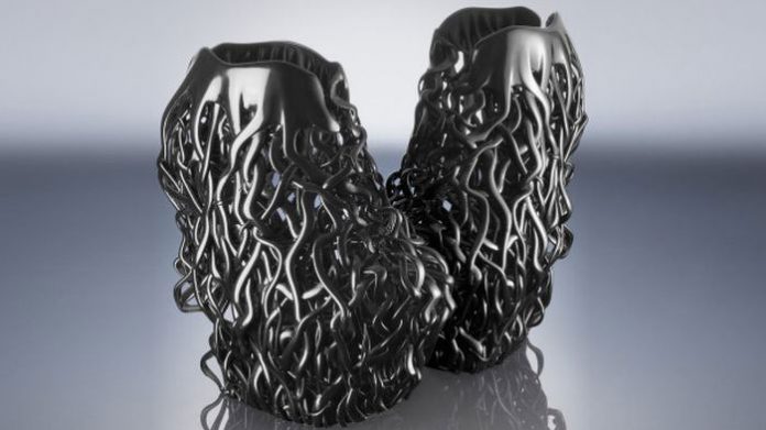 World’s Most Shocking & Uncomfortable Shoes | Geniusbeauty